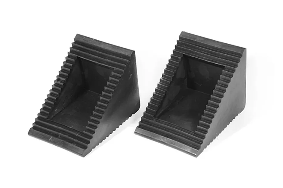 Wurktol Rubber Wheel Chocks Pair - WT-1008 - 75017637 - USP Motorsport